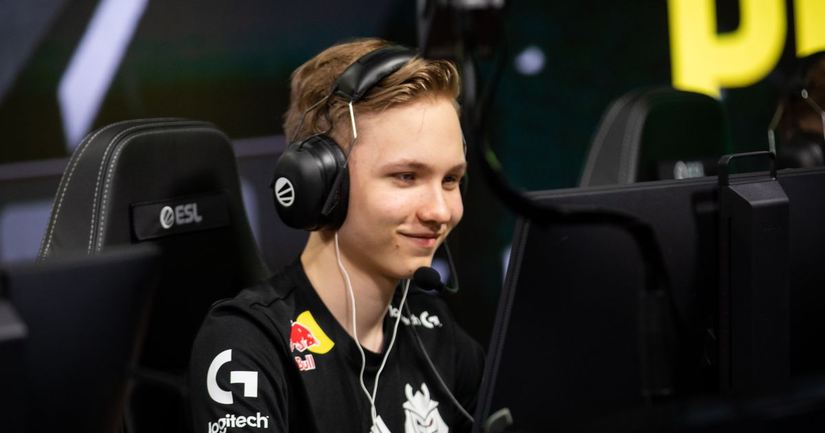 Игрок состава G2 Esports по CS:GO Илья m0NESY Осипов рассказал о своих показателях в Dota 2