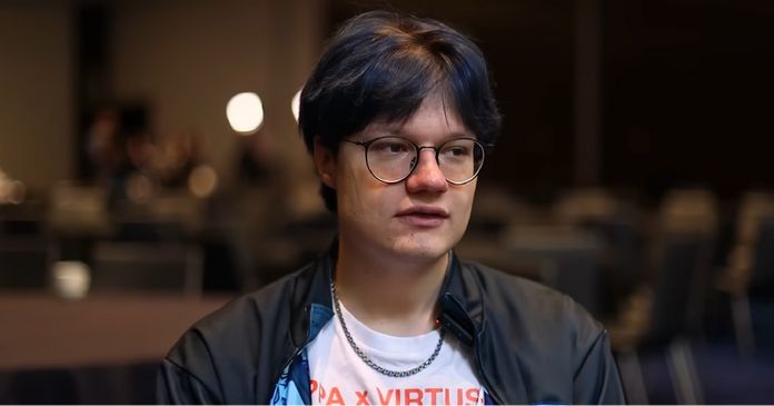 BLACKARXANGEL: У меня жестко горит с линейного флейма Kiritych